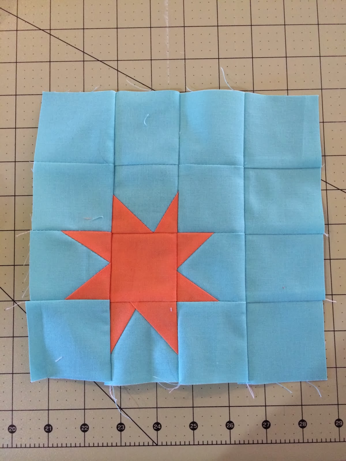 knit 'n lit: Wonky Star 16 patch: Tutorial