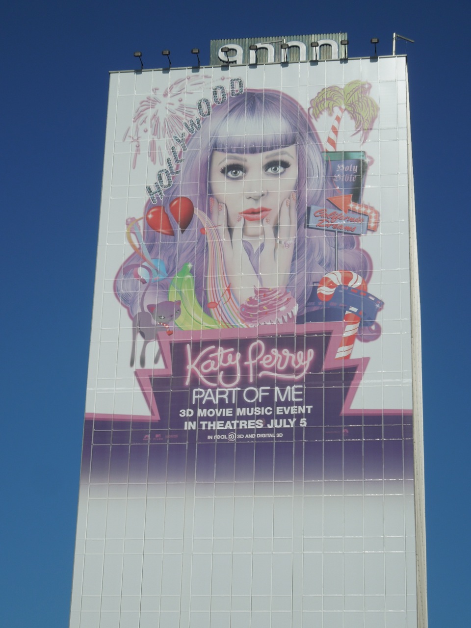 Hollywood Movie Costumes and Props: Katy Perry California Dream tour ...