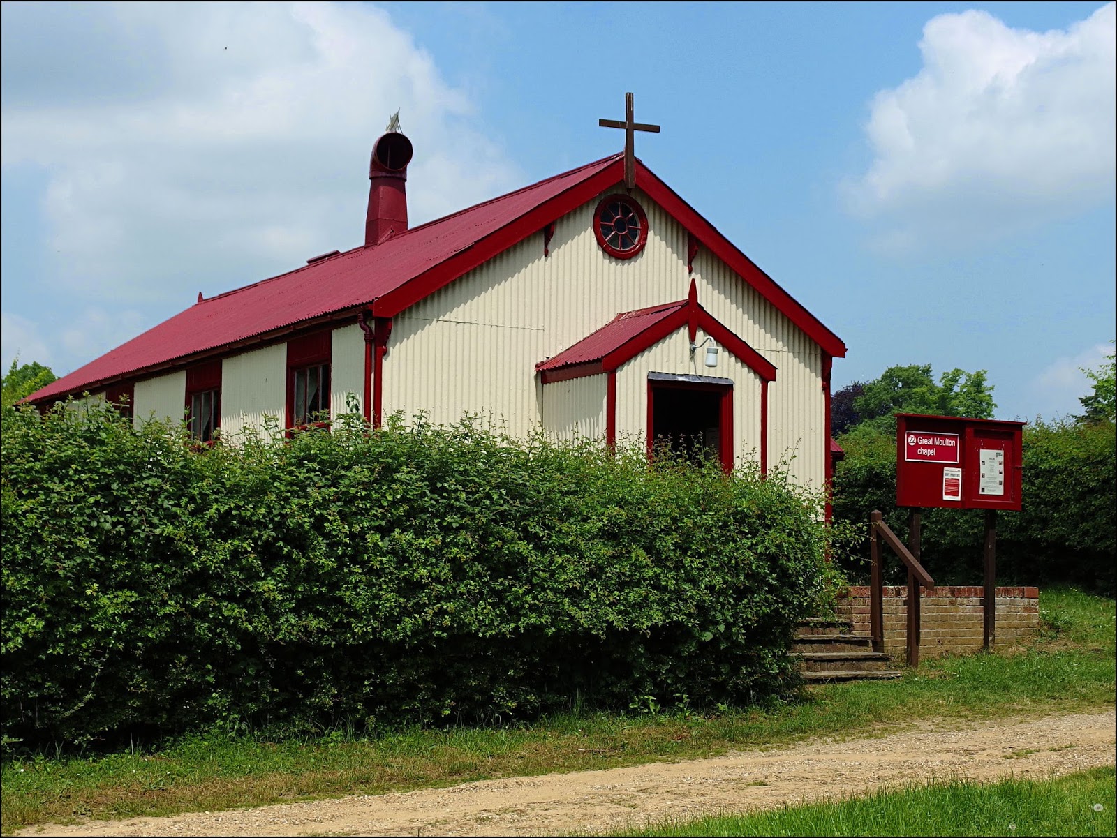 "By Stargoose And Hanglands": Build Your Own Chapel