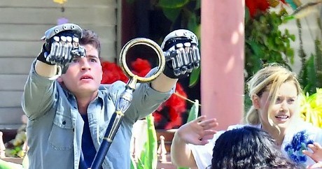 SNEAK PEEK : Marvel's "Runaways" - 'Fistigon' In Action