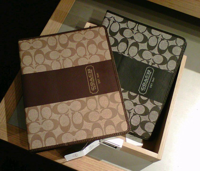 LADIES BAG ONLINE: #528 - COACH SIGNATURE HERITAGE STRIPE IPAD CASE 77261