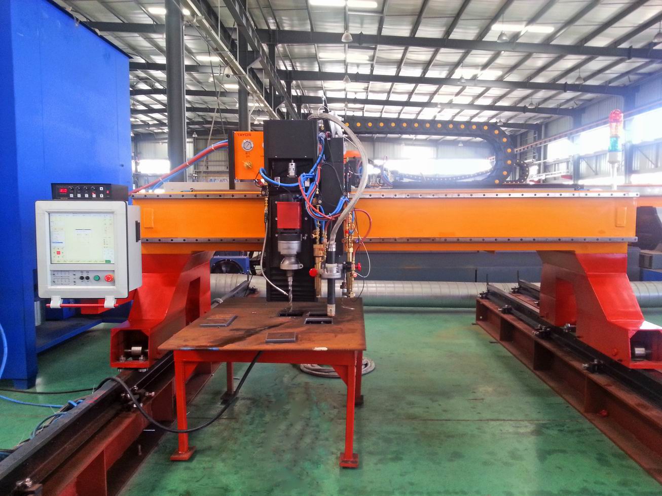 CNC plasma cutting machine from Shanghai TAYOR , Hypertherm