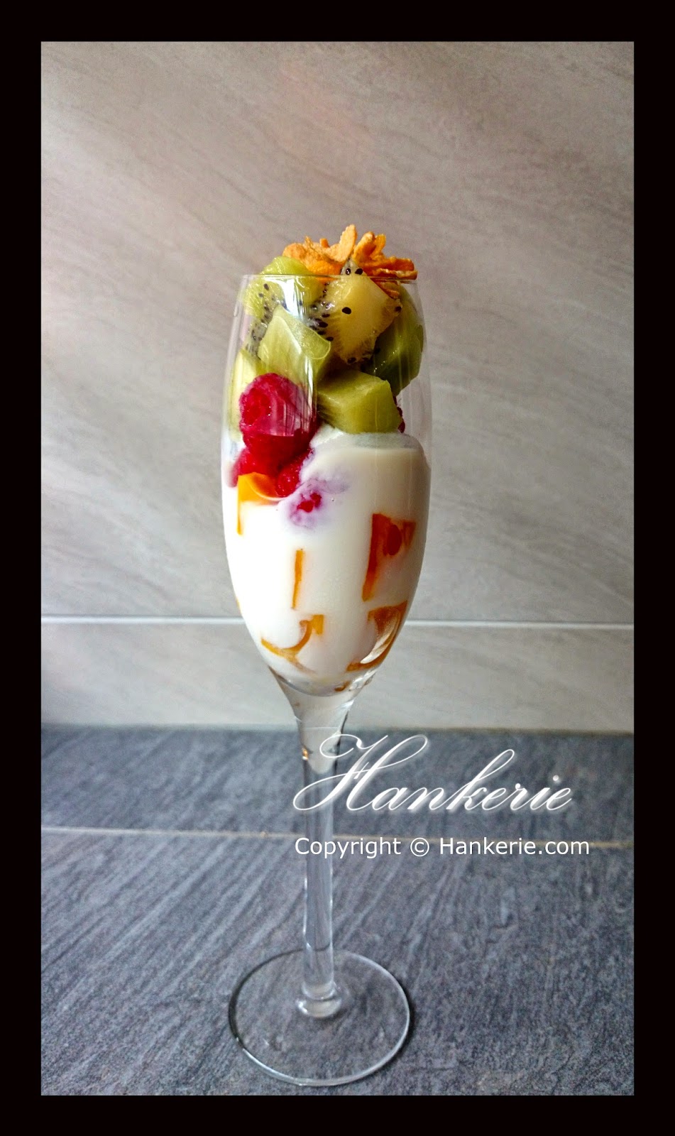 Healthy & Colourful Yogurt Parfait