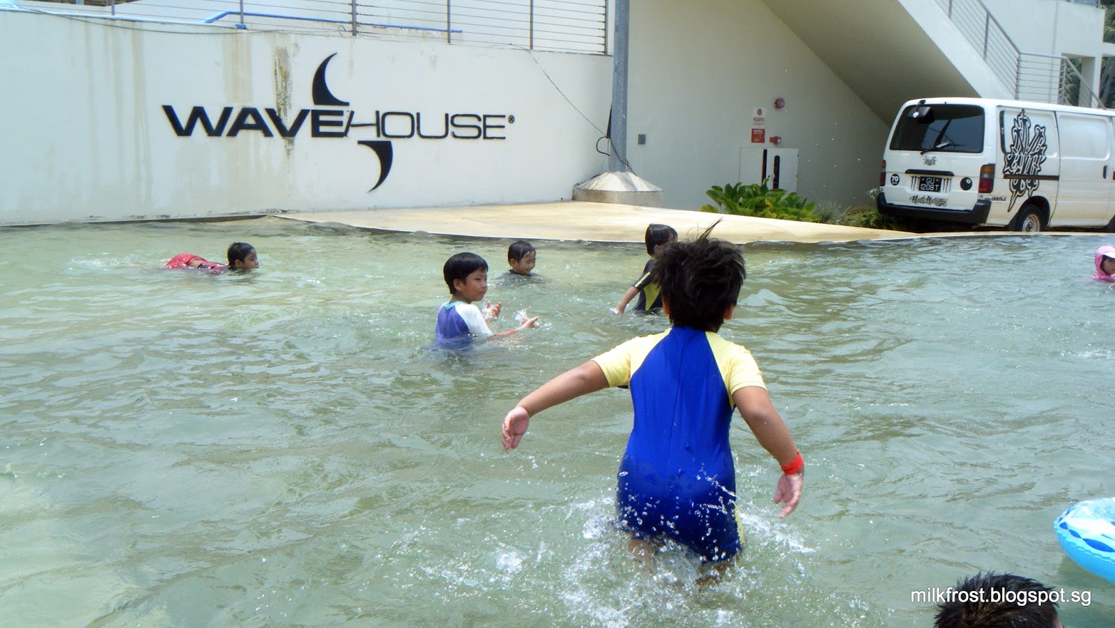 milkfrost's world: Wave House, Sentosa