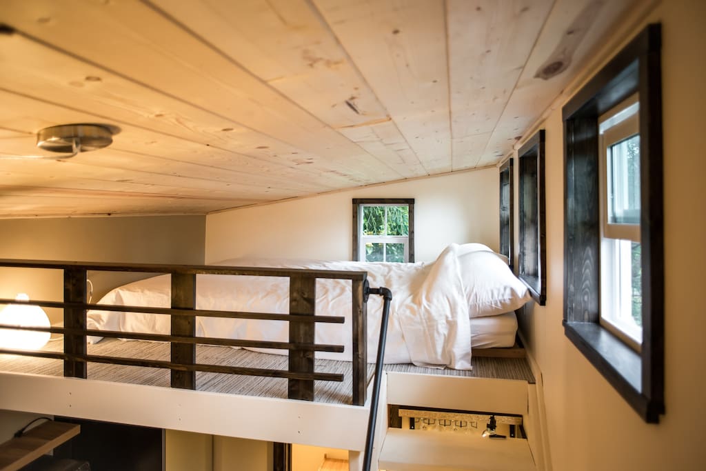 TINY HOUSE TOWN: Beautiful Seattle Tiny House