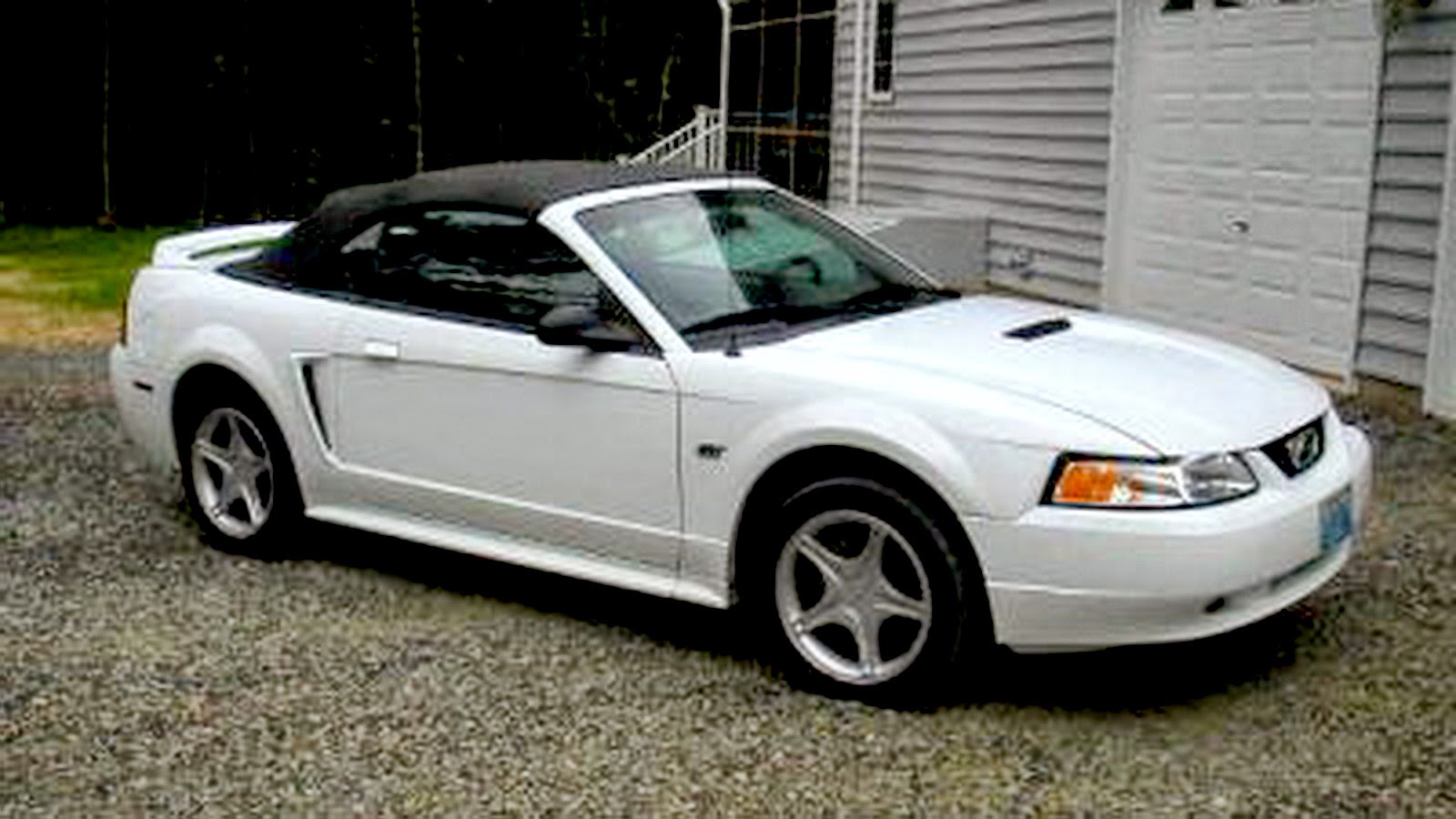 2000 Ford Mustang Convertible