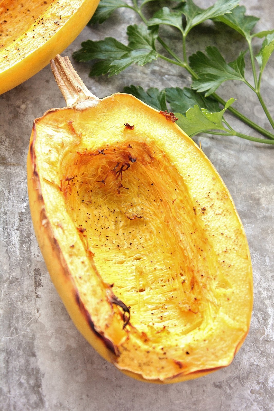 Garlic Parmesan Spaghetti Squash