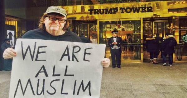 Jaque al Neoliberalismo: Michael Moore se suma a protesta nacional ... Jaque al Neoliberalismo: Michael Moore se suma a protesta nacional ...