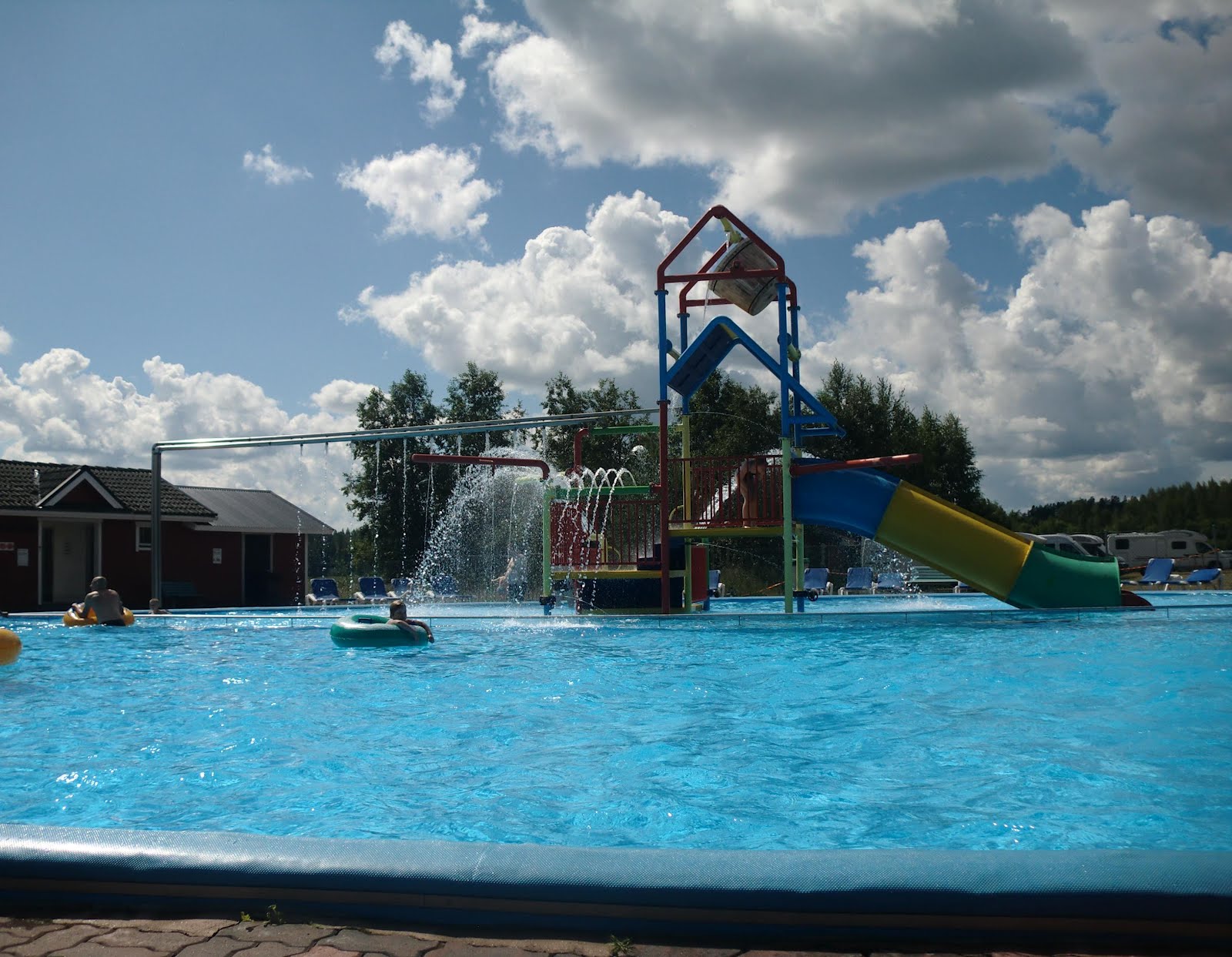 Foreigner in Finland: Puuhamaa