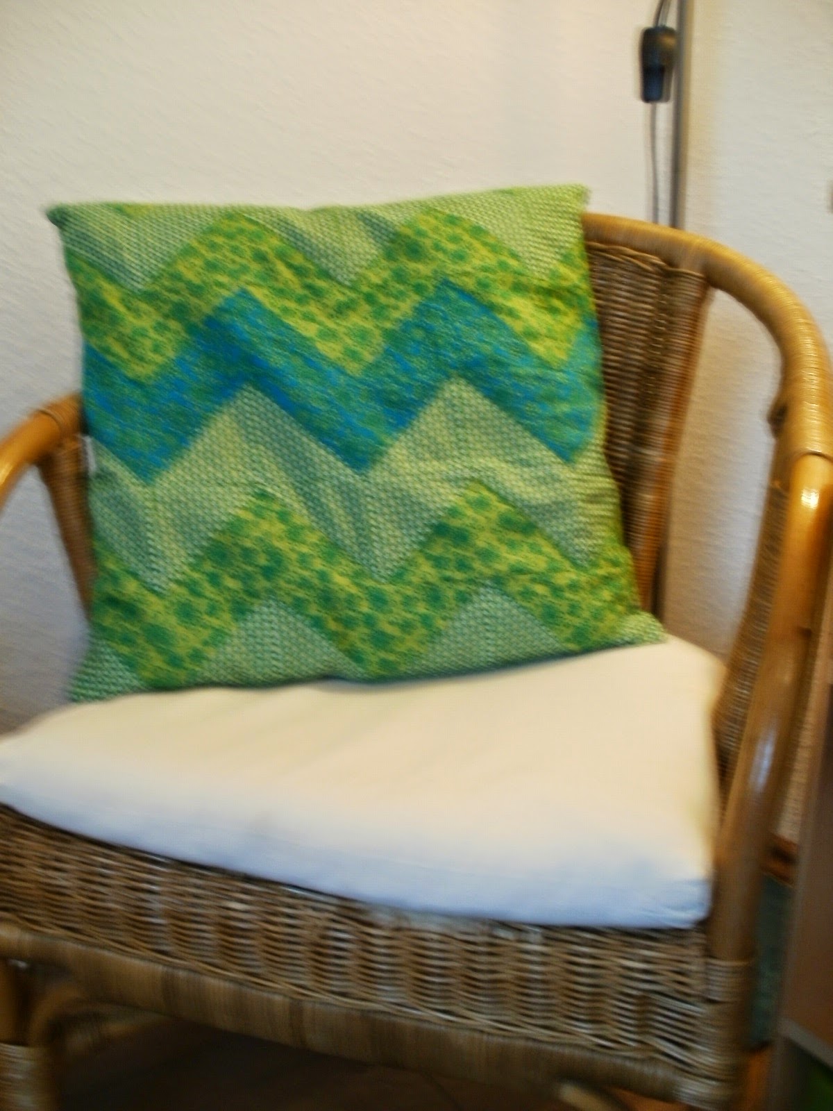 britte at home: Patchwork-Kissen