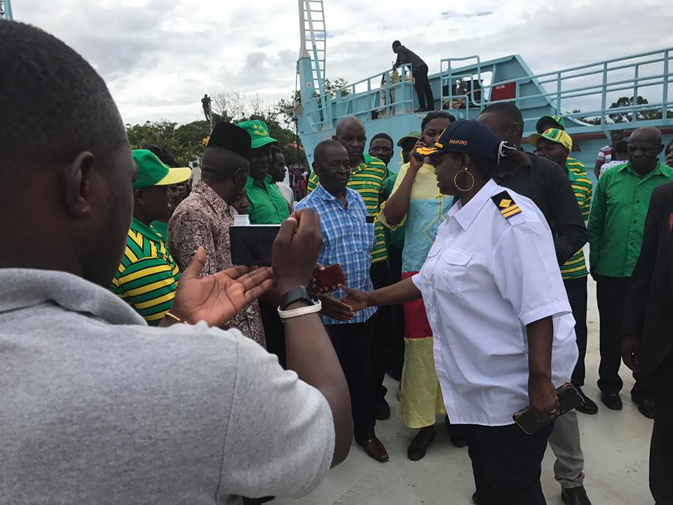 KARIBUNI NYASA: UZINDUZI WA MELI MPYA YA MV. RUVUMA KWA WILAYA YA NYASA ...