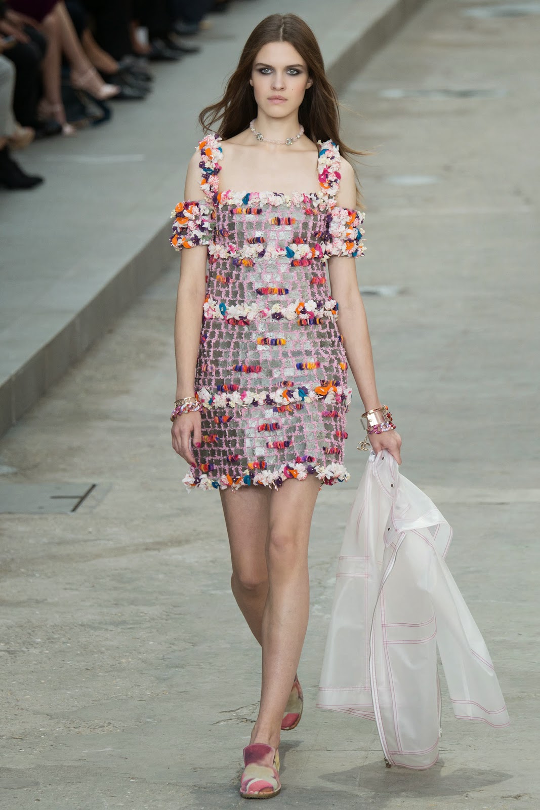 Smartologie: Chanel Spring 2015 Ready-to-Wear - Paris Fashion Week