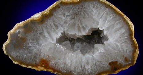What is a Geode? | Facts About All