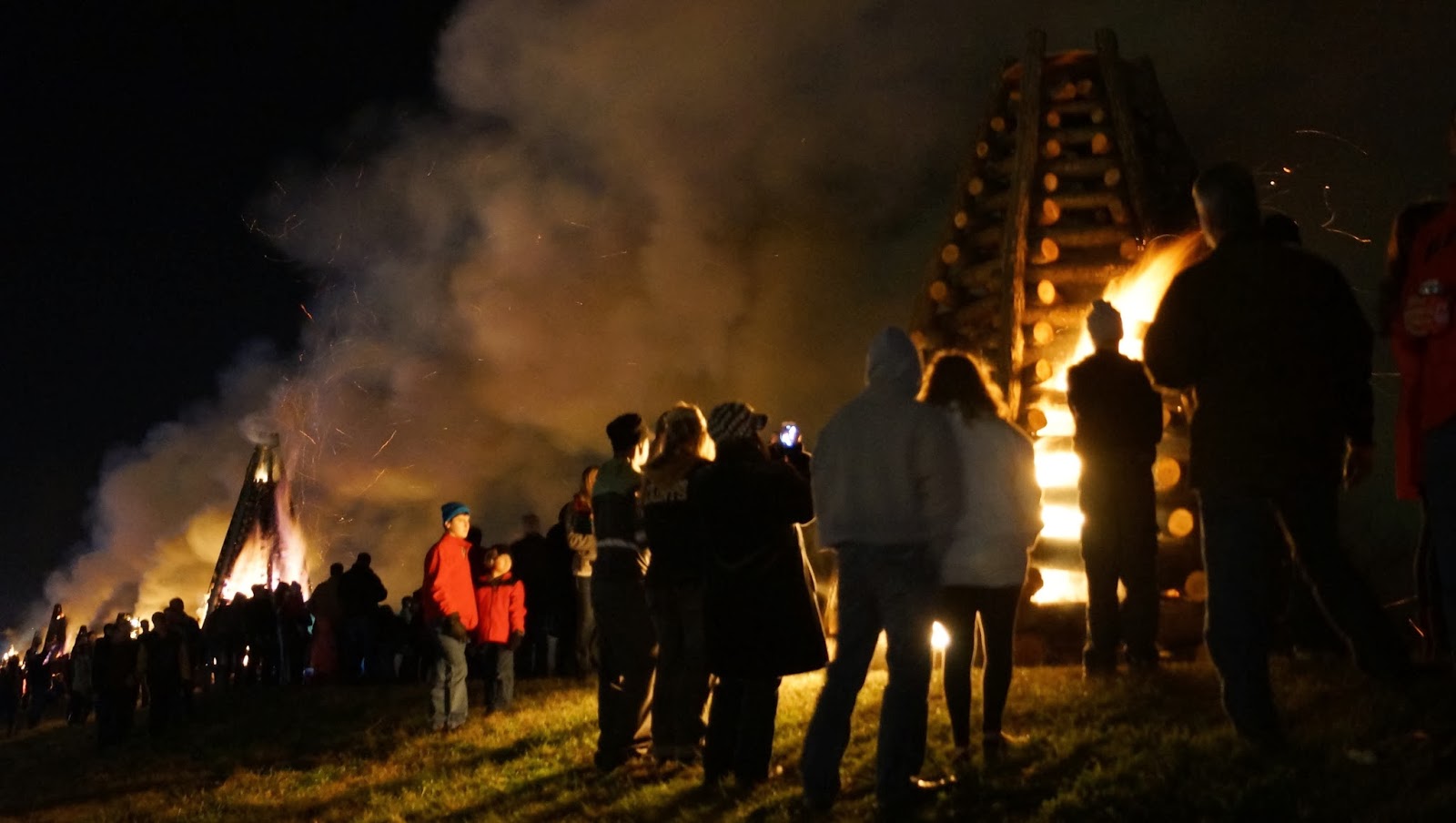 Dancing 'Cross the Country: Christmas Eve Bonfires: Lutcher/Gramercy ...