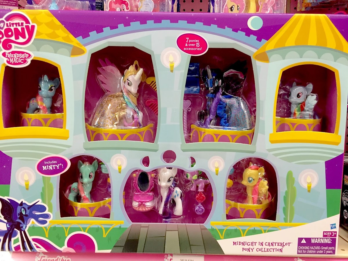 Midnight in Canterlot Set Re-released at Toys"R"Us | MLP Merch