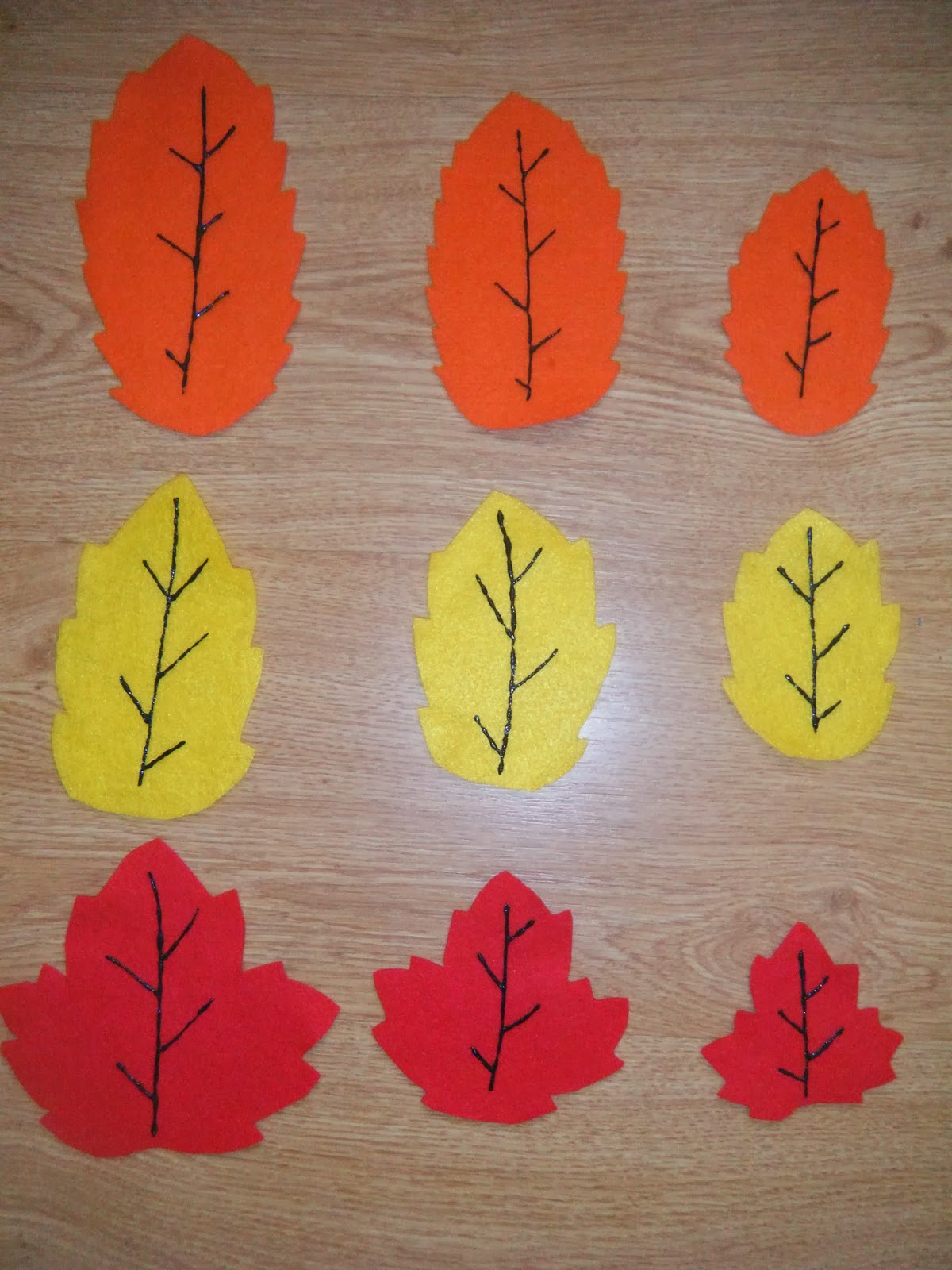 Felt Board Ideas: Fall Leaves for the Felt Board