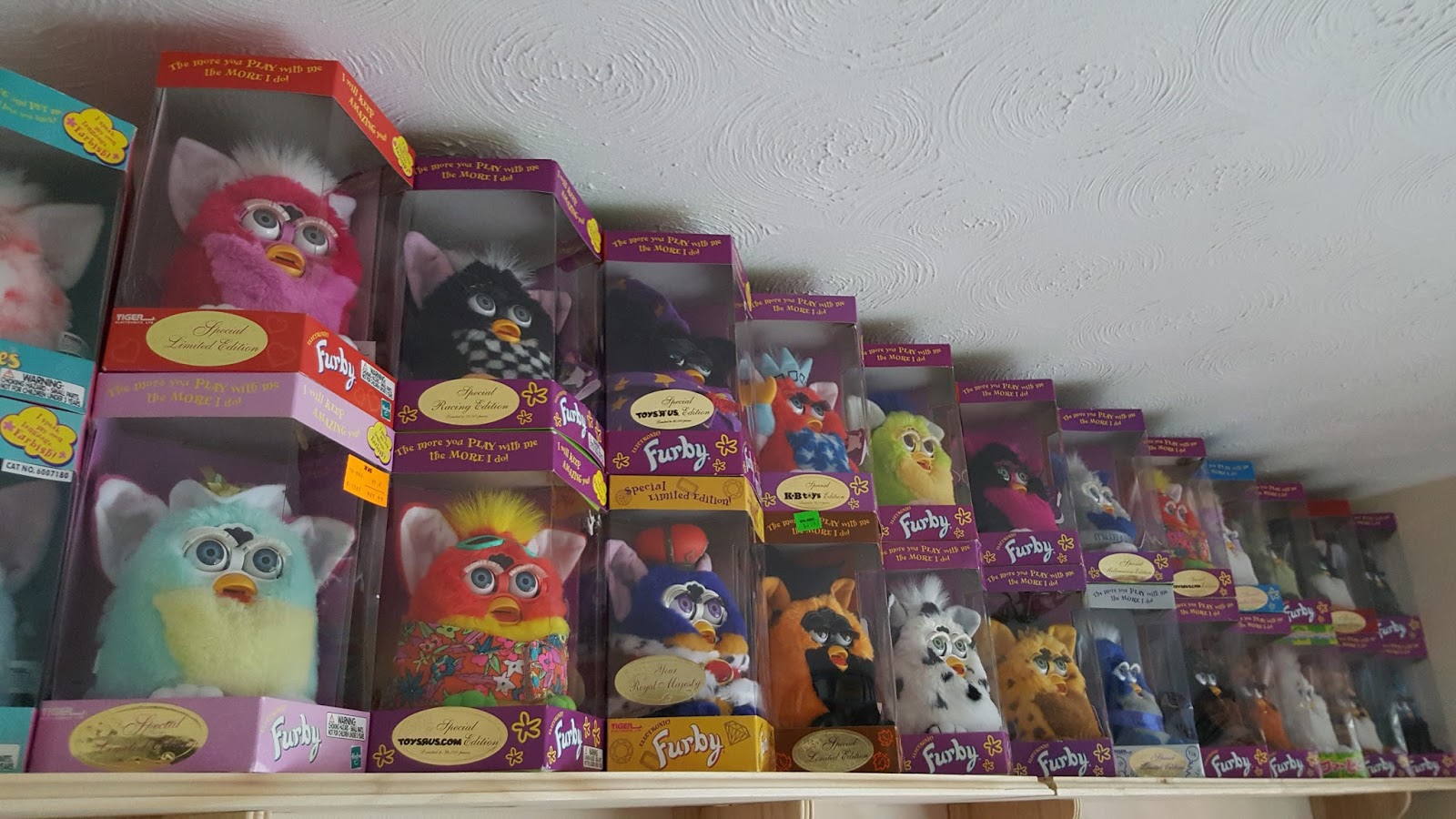 Hey Furby: Furby Photo Album