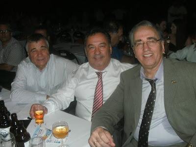 EFHMERIS: ΦΩΤΟ απο ΚΥΡΙΤΣΗΣ-ΚΟΛΛΗΤΗΡΗ-ΛΟΥΚΑΣ-ΛΑΜΠΡΟΠΟΥΛΟΣ ..ξεσήκωσαν ...