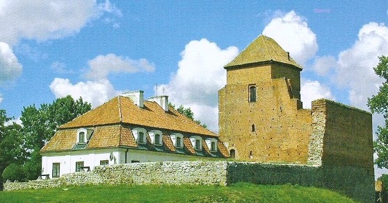 Pocztówkowe podróże po Polsce: LIW