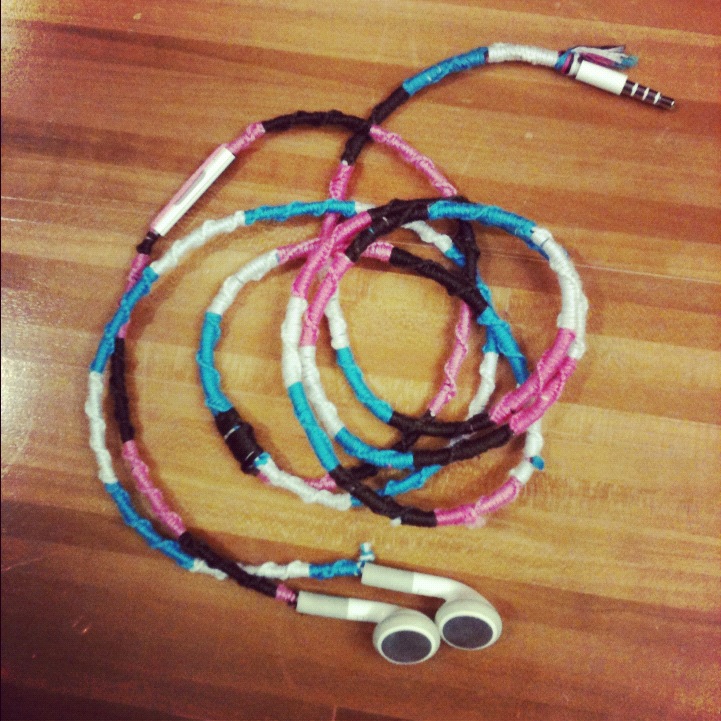 Miss Mel + Miss Heather: DIY: Headphone wraps!