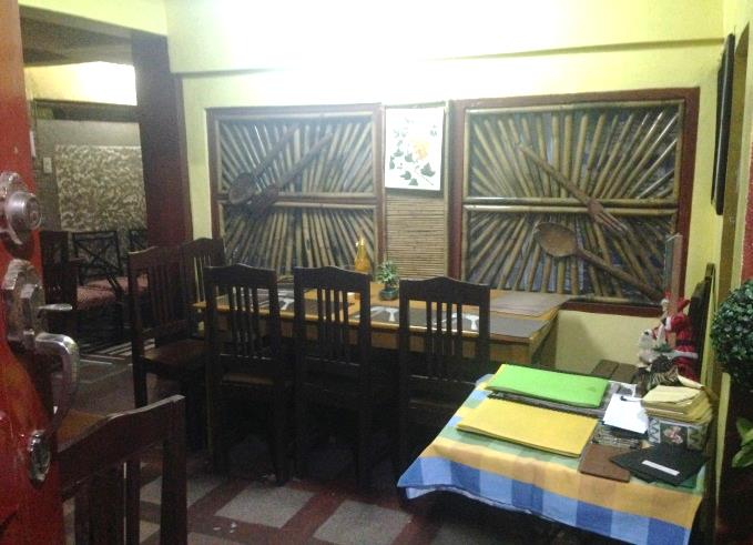 THIS SMALL NIPA HUT RESTAURANT IN A SMALL TOWN HAS INCREDIBLE TASTES TO ...