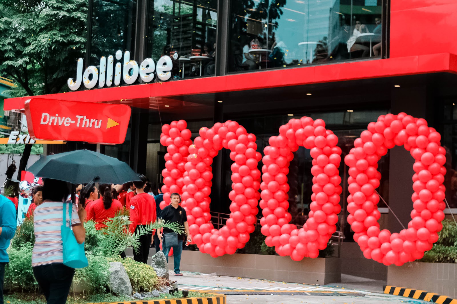 Jollibee and their 1000th milestone branch