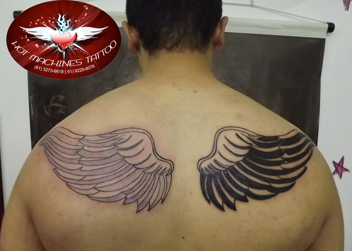 Anninha Spinelli Tattoo Atelier: Tattoo asa nas costas PRIMEIRA SESSÃO