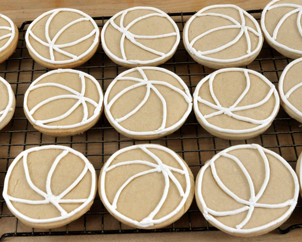 Beki Cook's Cake Blog: Beach Ball Cookies