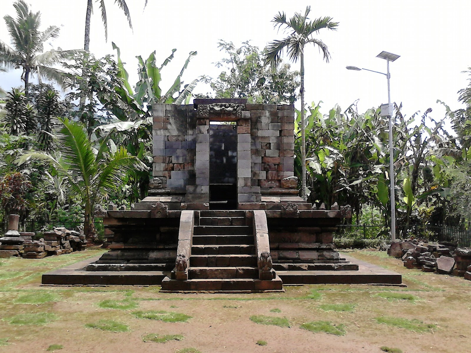 Candi Dukuh | Sebuah Catatan Petualangan