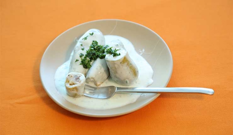 Kousa bi Laban (Stuffed Zucchini with Yogurt) Recipe | LEBANESE RECIPES