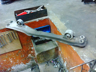 Bila Oris Membebel: GENORIS: Pengantian Bush Stereng.