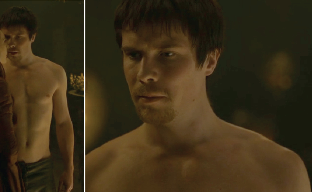 Joe Dempsie Torse Nu