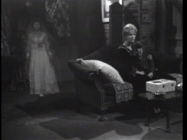 Random Fandoms: Dark Shadows character profile, Victoria Winters/Maggie ...