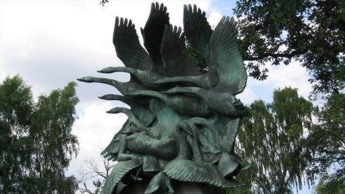 Surviving in Odense: Hans Christian Andersen's statues in Odense