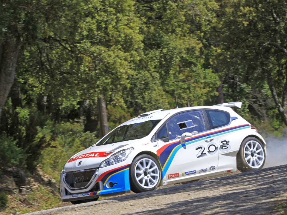 .: 206 T16 (R5) Comenzó sus pruebas en asfalto