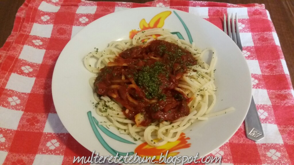 RETETE: Spaghete cu sos