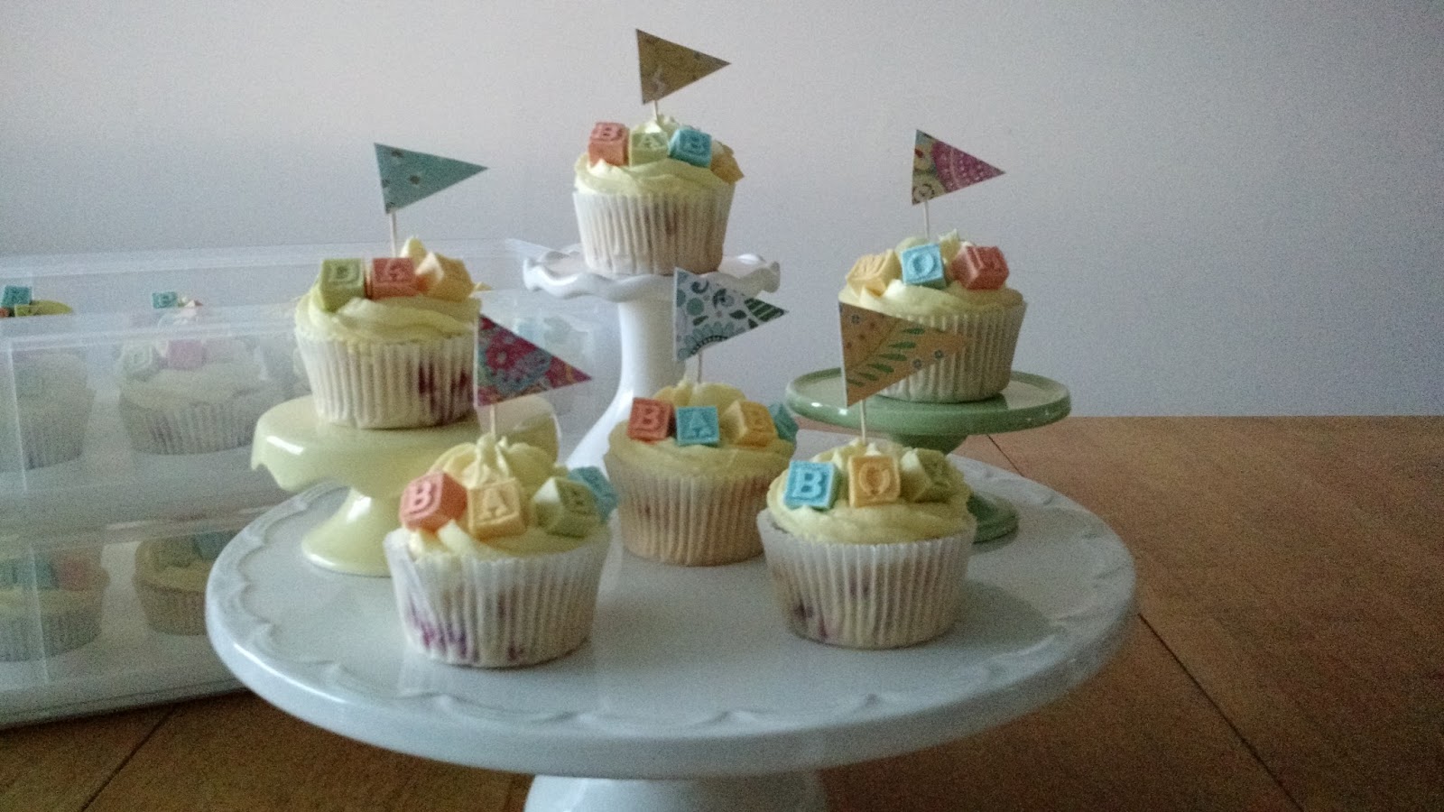 Juli Jacklin's Cupcakes: Building Blocks Baby Shower Cupcakes
