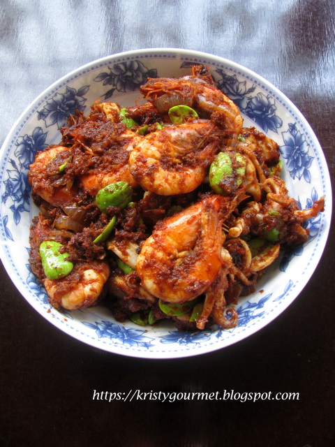Hot & Spicy Sambal Seafood 麻坡叁巴苏东虾