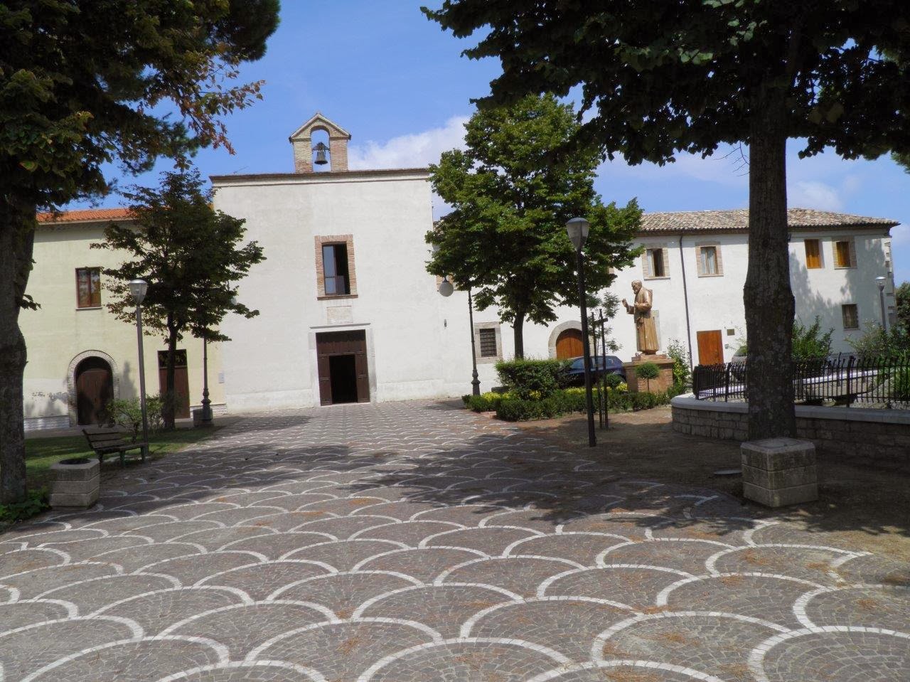 Tabernacoli italiani: Guglionesi. San Pio da Pietrelcina