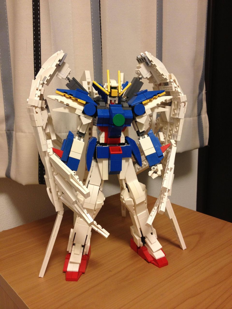LEGO Gundam Wing Zero Custom