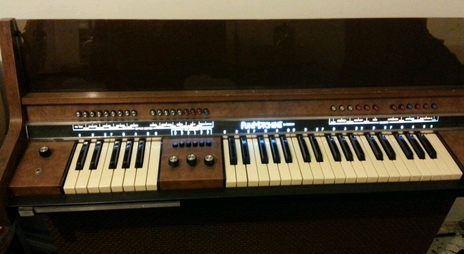 What is "the fun machine"? : r/qotsa