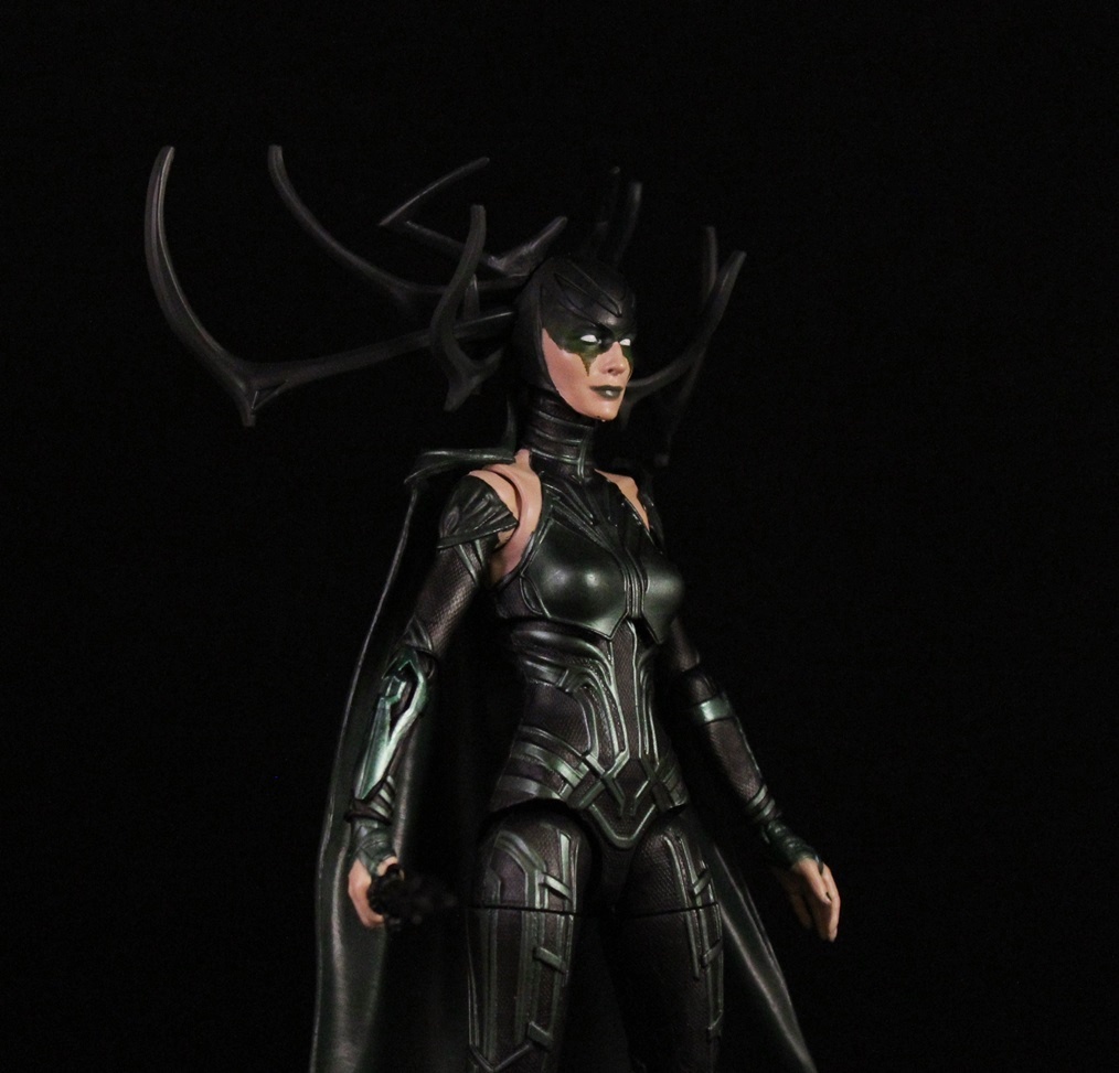 She's Fantastic: Thor Ragnarok Marvel Legends - HELA!