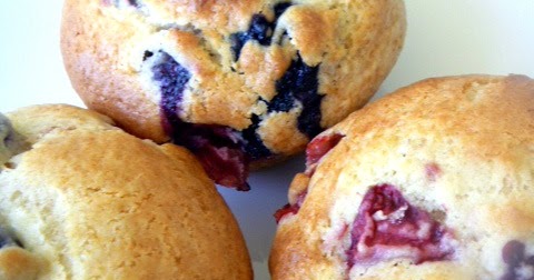 Slice of Southern: Berry Berry Muffins