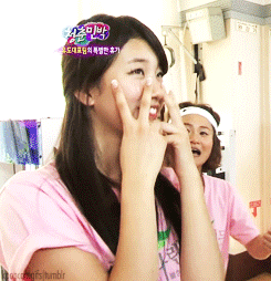 Suzy - Invincible Youth in Pink GIFs | Beautiful Korean Artists