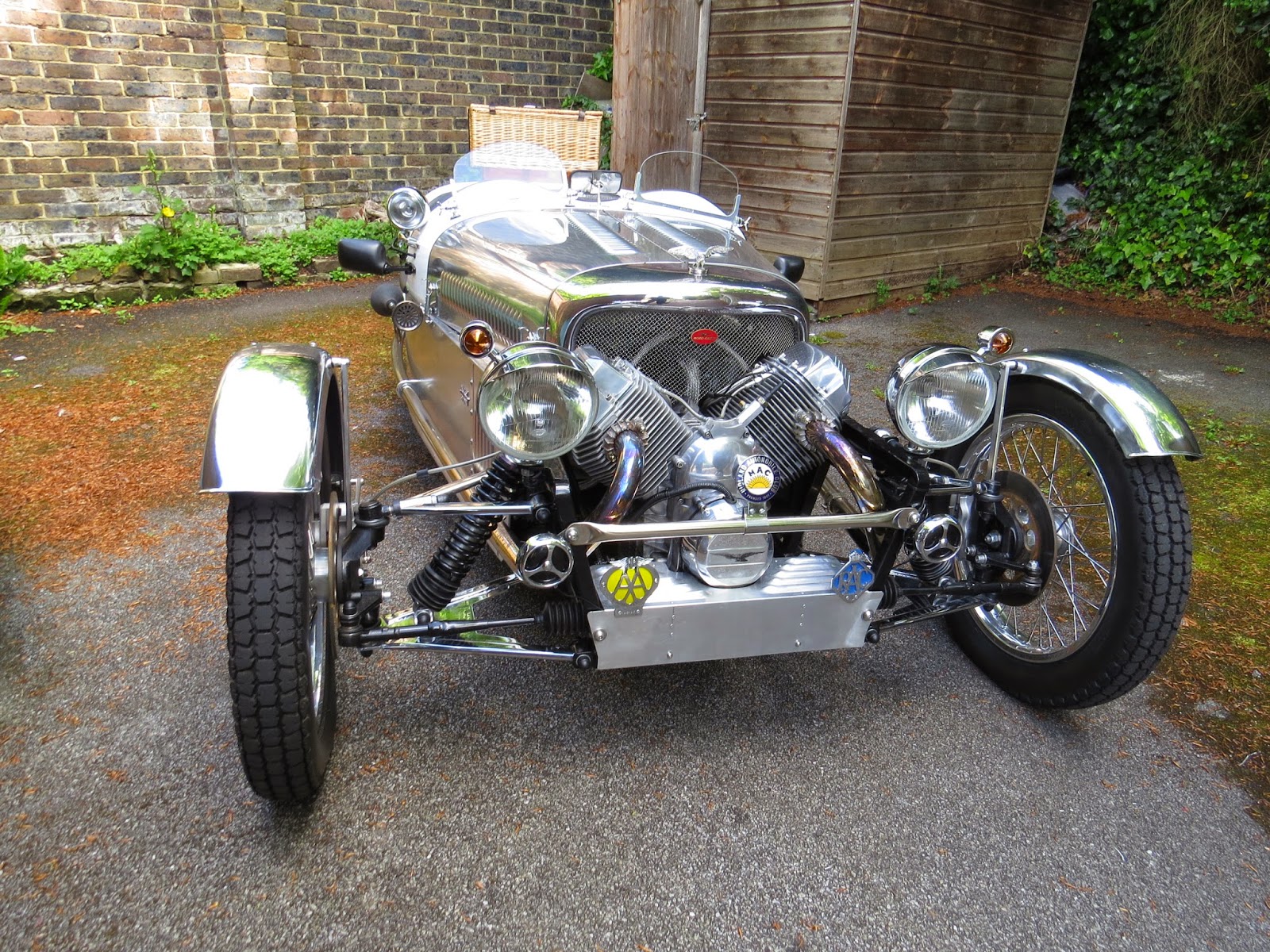 MAC'S REPLICA MORGAN 3 WHEELER BUILD: MARKING TIME