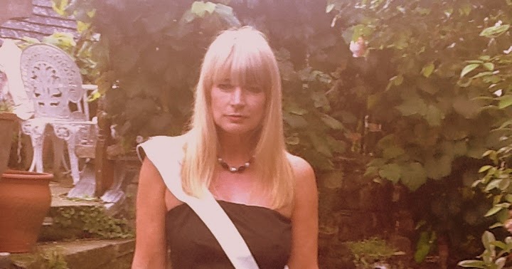 Sue Simmonds: What Suzy Wore Today