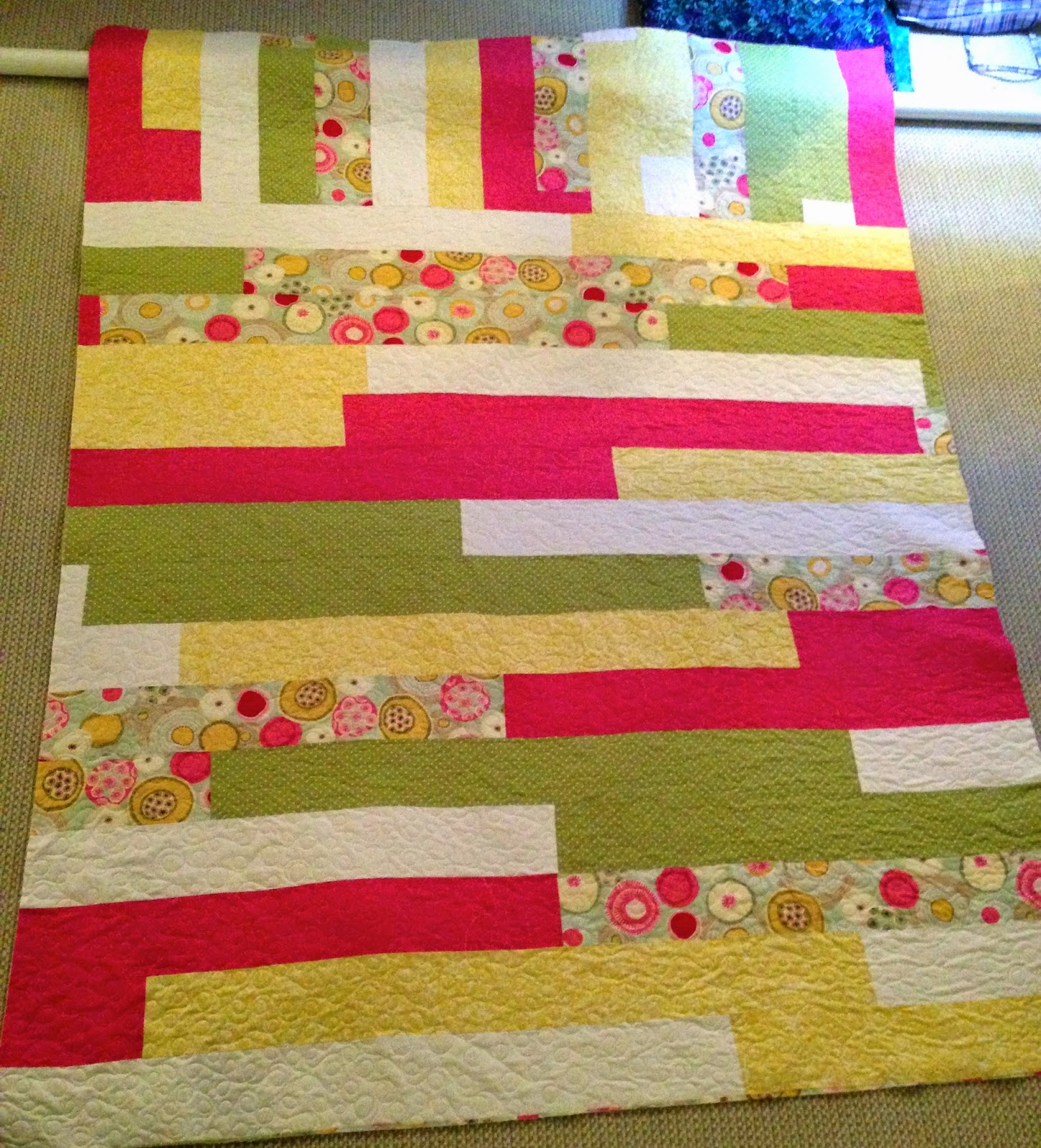 Rachael Rabbit: Tutorial: Sixty Minute Split Strip Quilt
