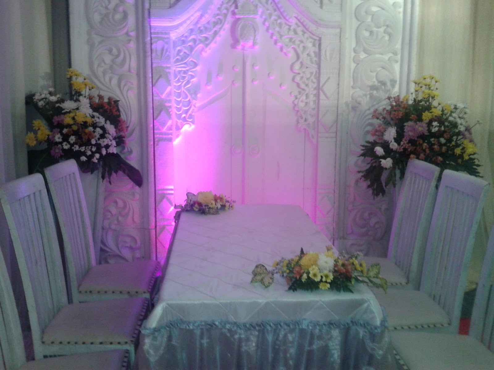 Persewaan Alat Pesta Surabaya: Kuade Semi Modern