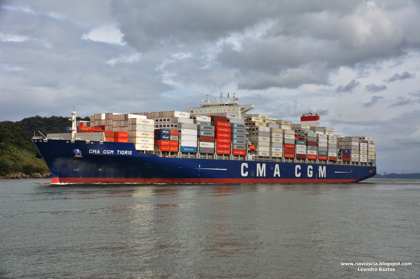 Navios de Santos & CIA: Navio CMA CGM TIGRIS