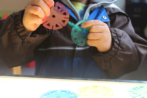 scrumdilly-do!: a little light table fun with Crystal Connectors and ...